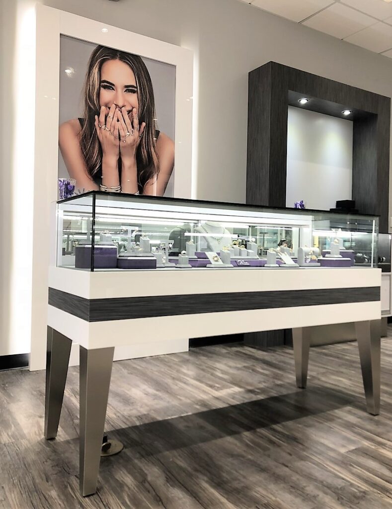 Kara Jewelry opens in Phoenix, AZ Showcase design by JPDesign USA